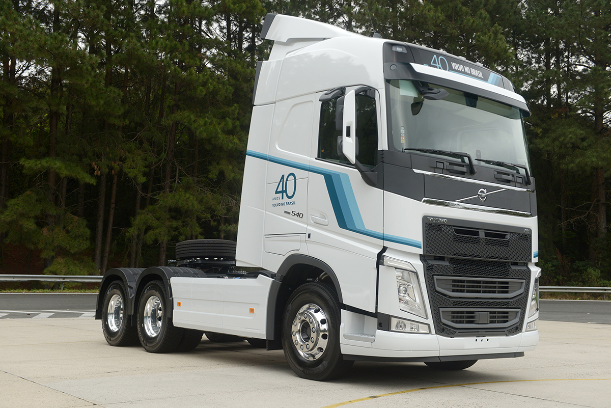 Así es el Volvo FH 40 Años presentado en Brasil