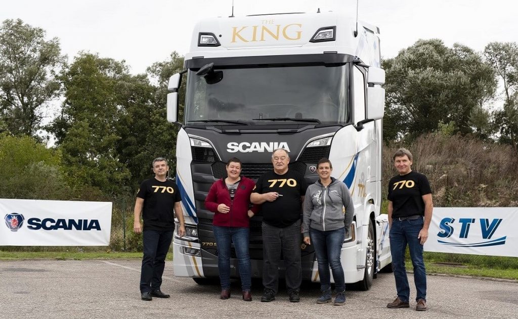 Scania vendió la primera unidad V8 de 770 CV del mundo