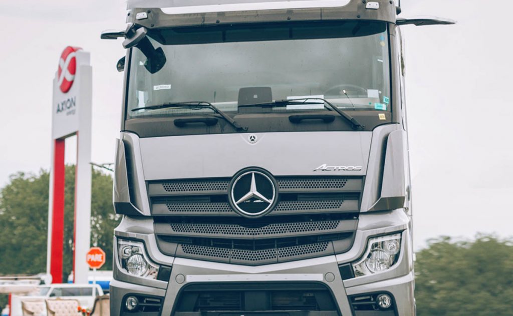 Ni YPF ni Shell: Mercedes-Benz Argentina recomienda a otra petrolera ...