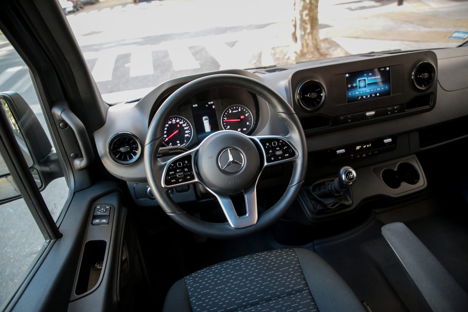 Test Drive: Mercedes Sprinter Furgón Mixto 4+1 (1ra parte) » Transporte ...