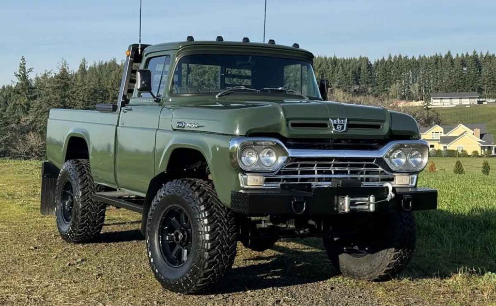 Lo mejor de dos mundos: fusionaron un Ford F600 con chasis y motor de ...