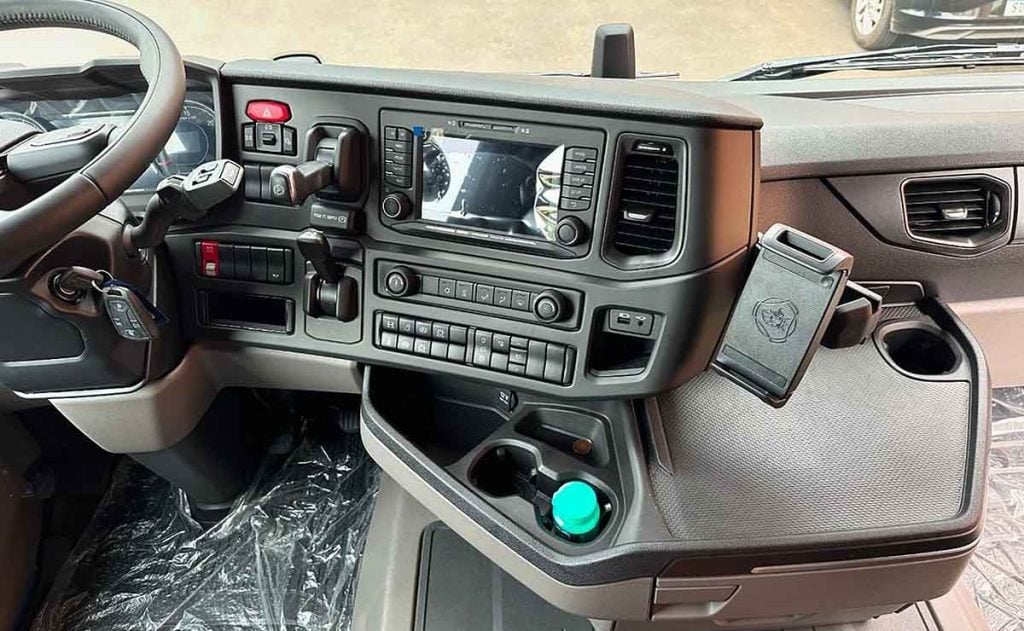 El Scania Topline vuelve a rodar: así personalizaron una unidad “Super ...