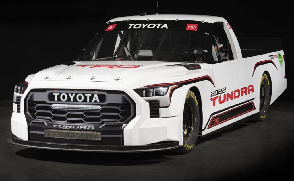 Así son las pick ups de NASCAR: los detalles de la Truck Series