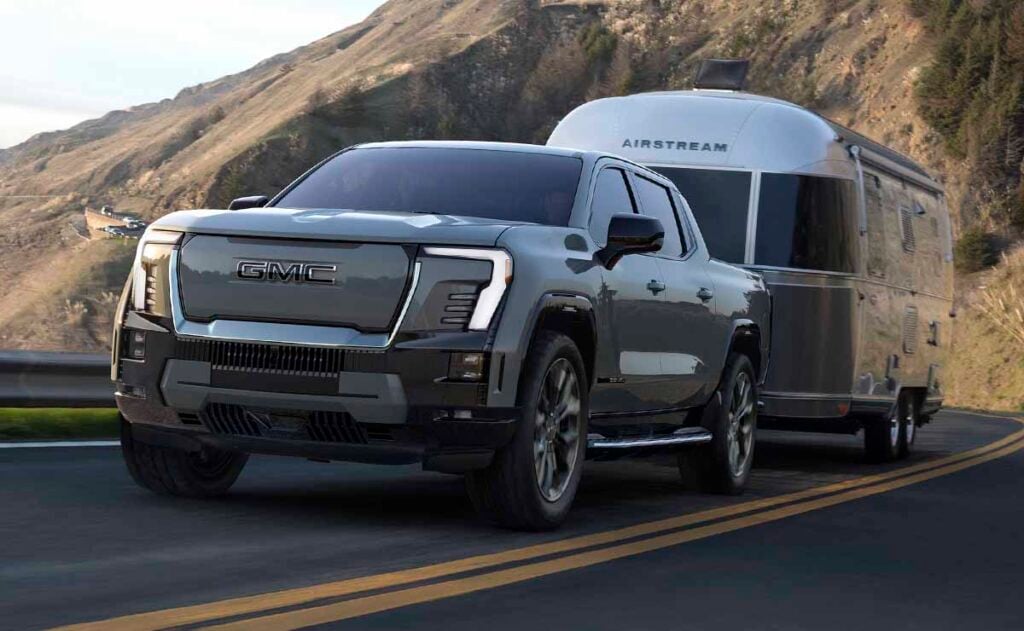 Una de las pick up full size más lujosas presenta nueva versión y estas ...