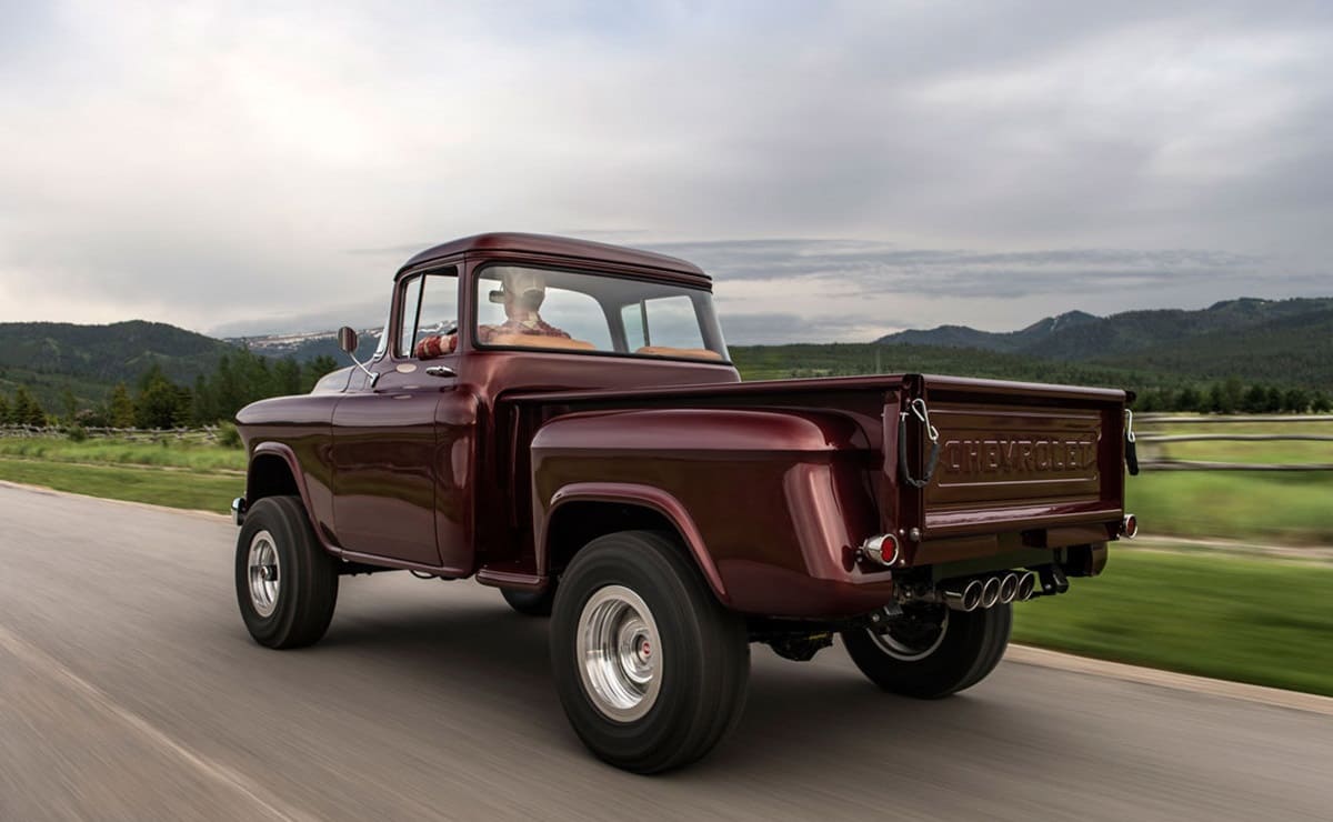 Transforman una pick up Chevy de los años 50 y el resultado es increíble