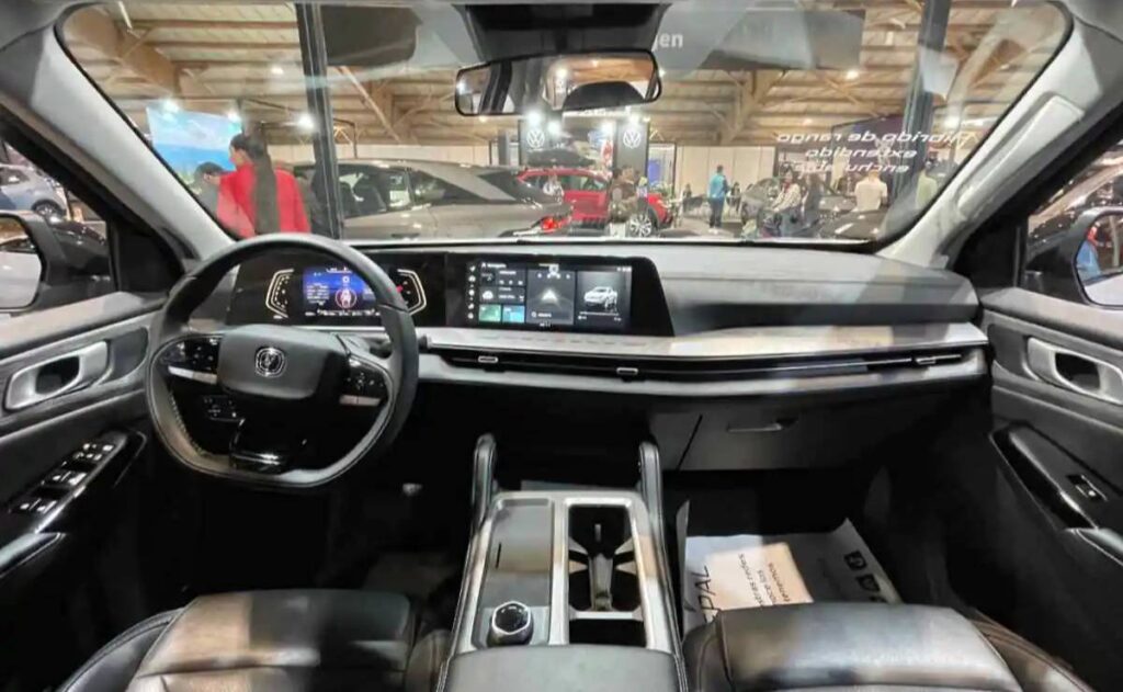 La pick up asiática definitiva: va por Hilux y Ranger con estas ...