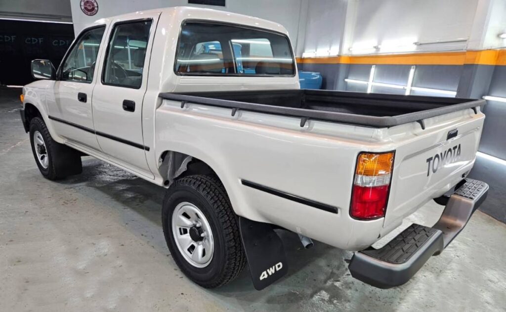 Apareció una Toyota Hilux particular que podría ser la mejor pick up usada