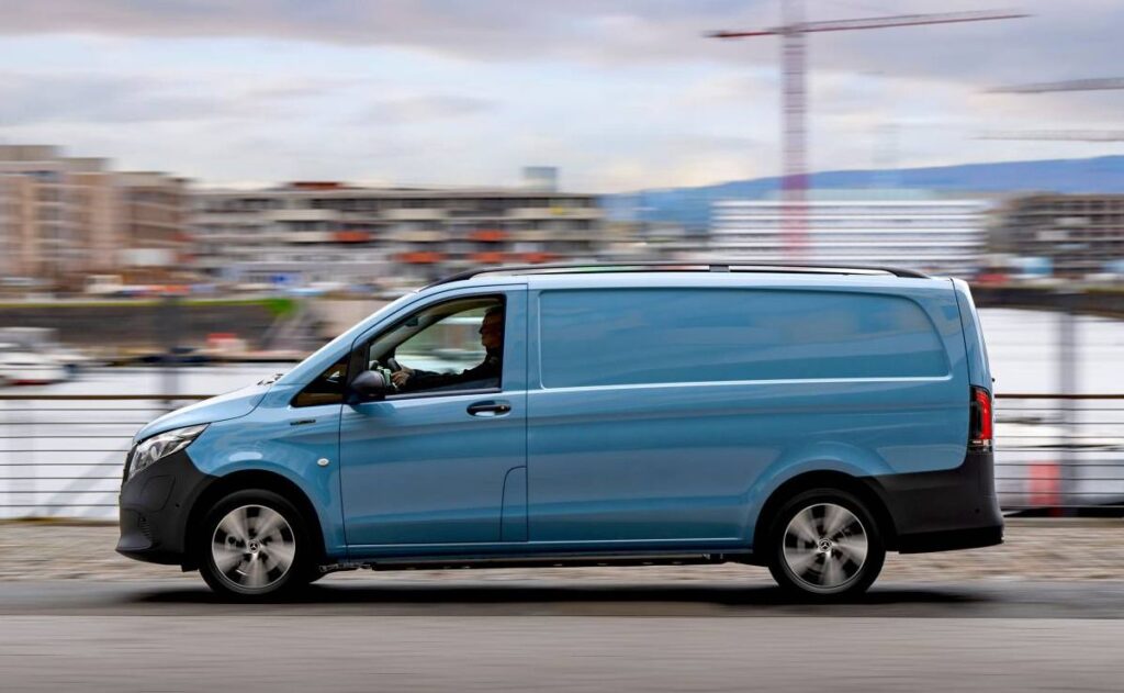 Mercedes-Benz Vito: Tres Décadas de Innovación y Versatilidad en el ...